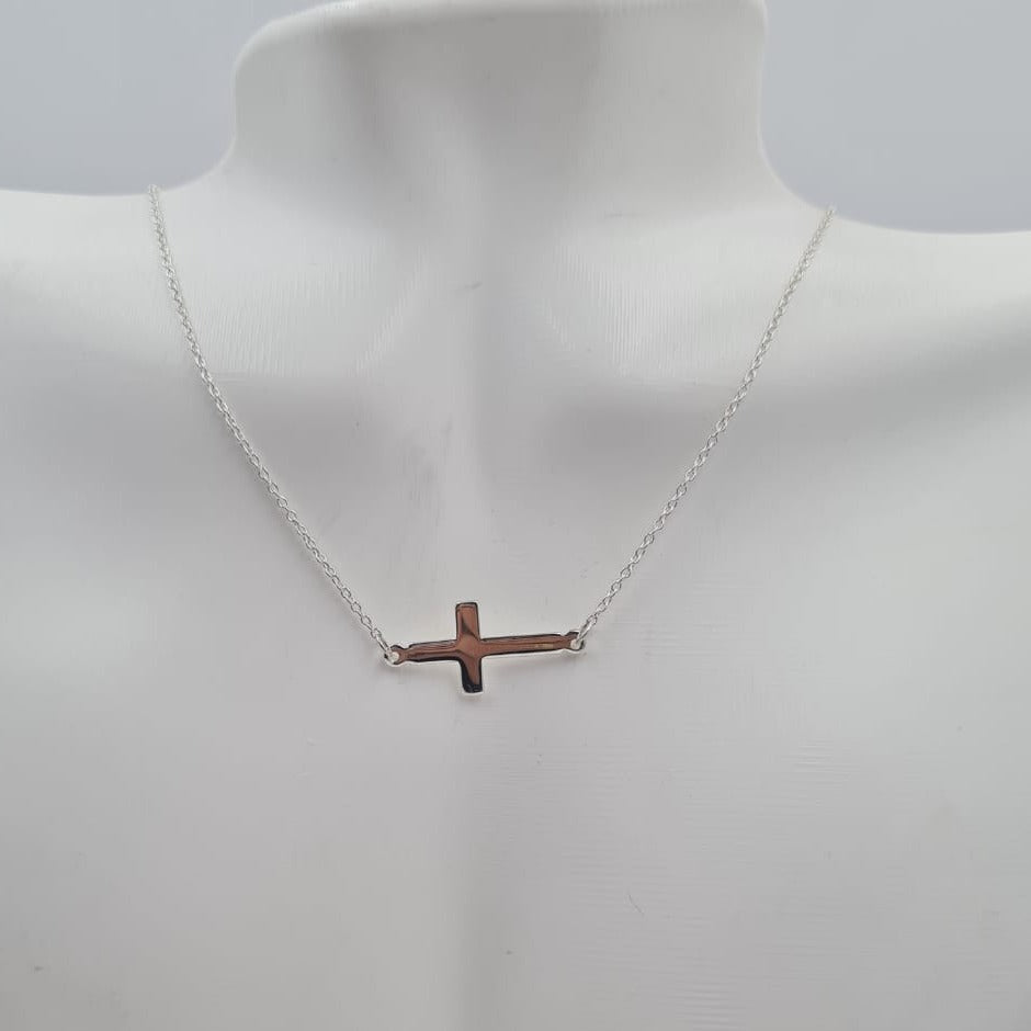 Floating Cross Necklace – Terciany